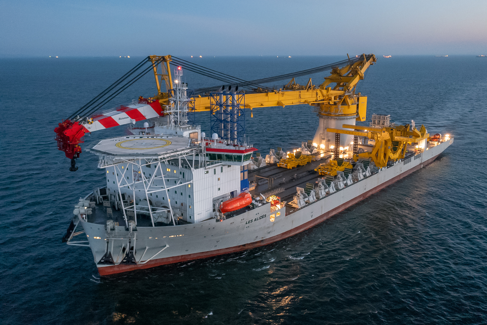 Les Alizés gaat hijswerkzaamheden Duitse windparken op zich nemen ...